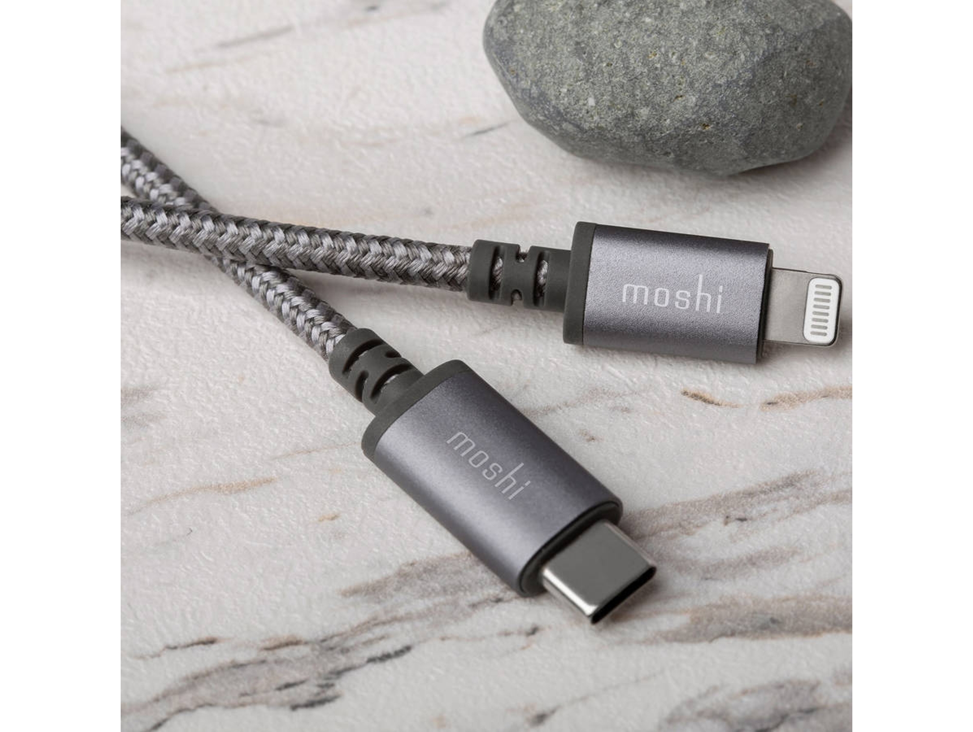 Cable MOSHI Integra (USB-C - Lightning - 1.2 m - Gris) | Worten.es